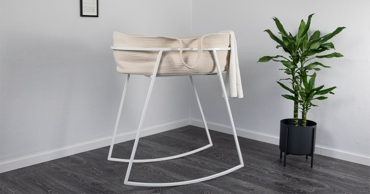 Buy white steel baby cradles at Metallbude